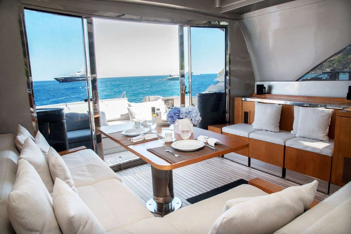 Yacht 'W', Riva | CHARTERWORLD Luxury Superyacht Charters